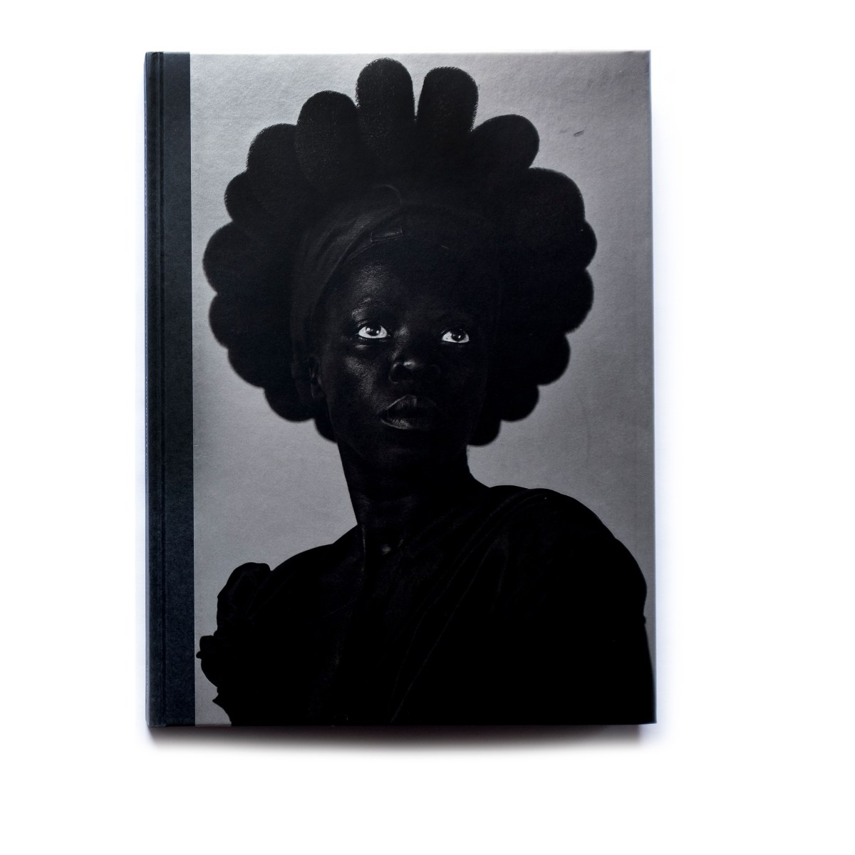 Somnyama Ngonyama, Hail the Dark Lioness (2018) – Africa in the Photobook